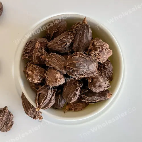 Black Cardamom - Kali Ilayachi - Badi Elaichi - Amomum subulatum Roxb ...